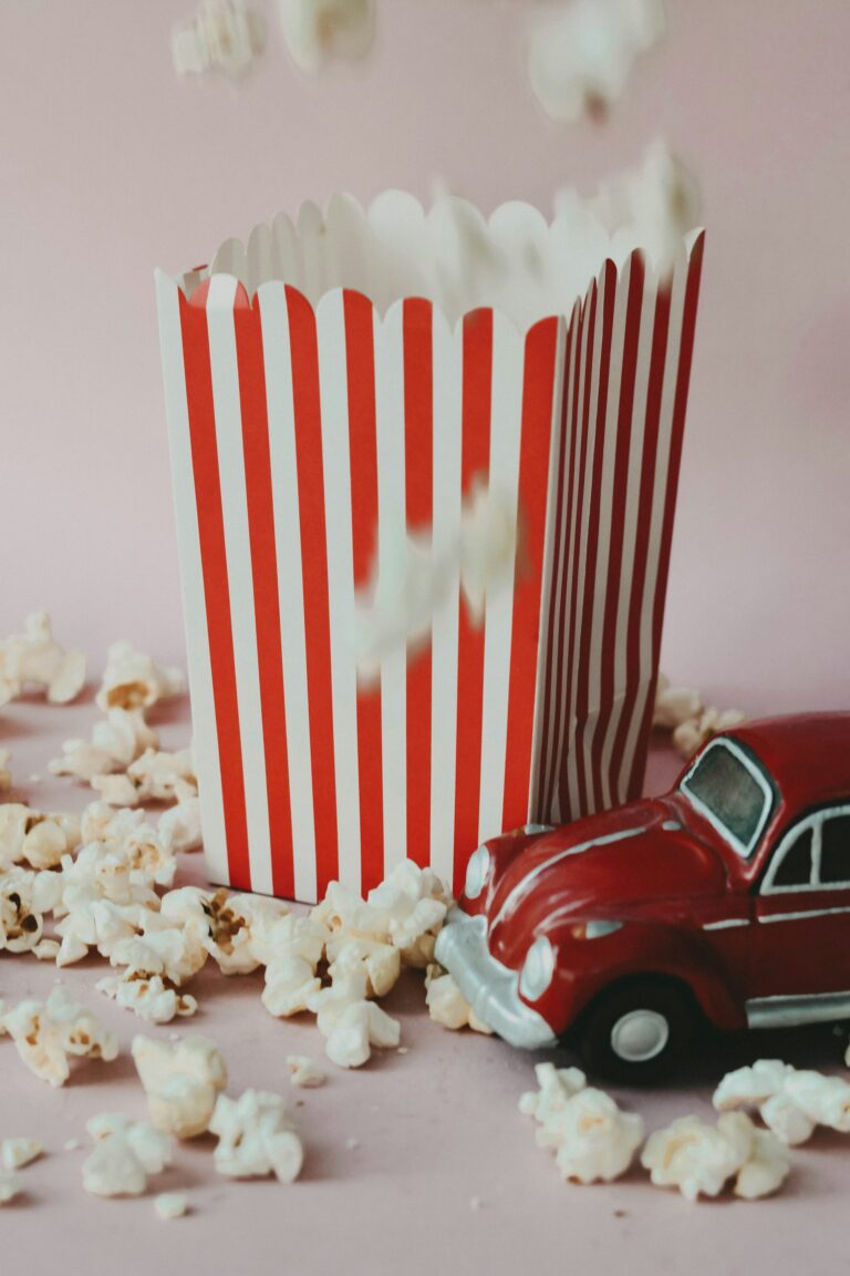 15 Romantic Picnic Date Ideas To Have A Swell Time With Your Partner